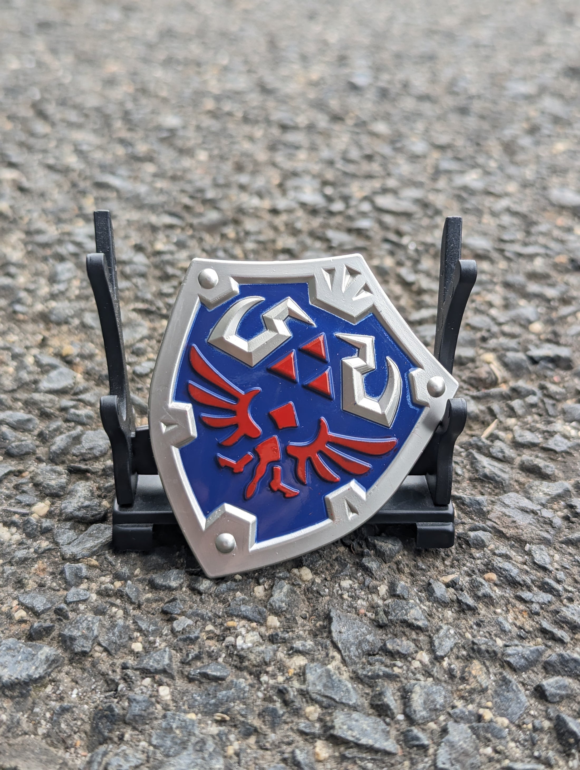THE LEGEND OF ZELDA – HYLIAN SHIELD MINI REPLICA – FF COLLECTIBLES