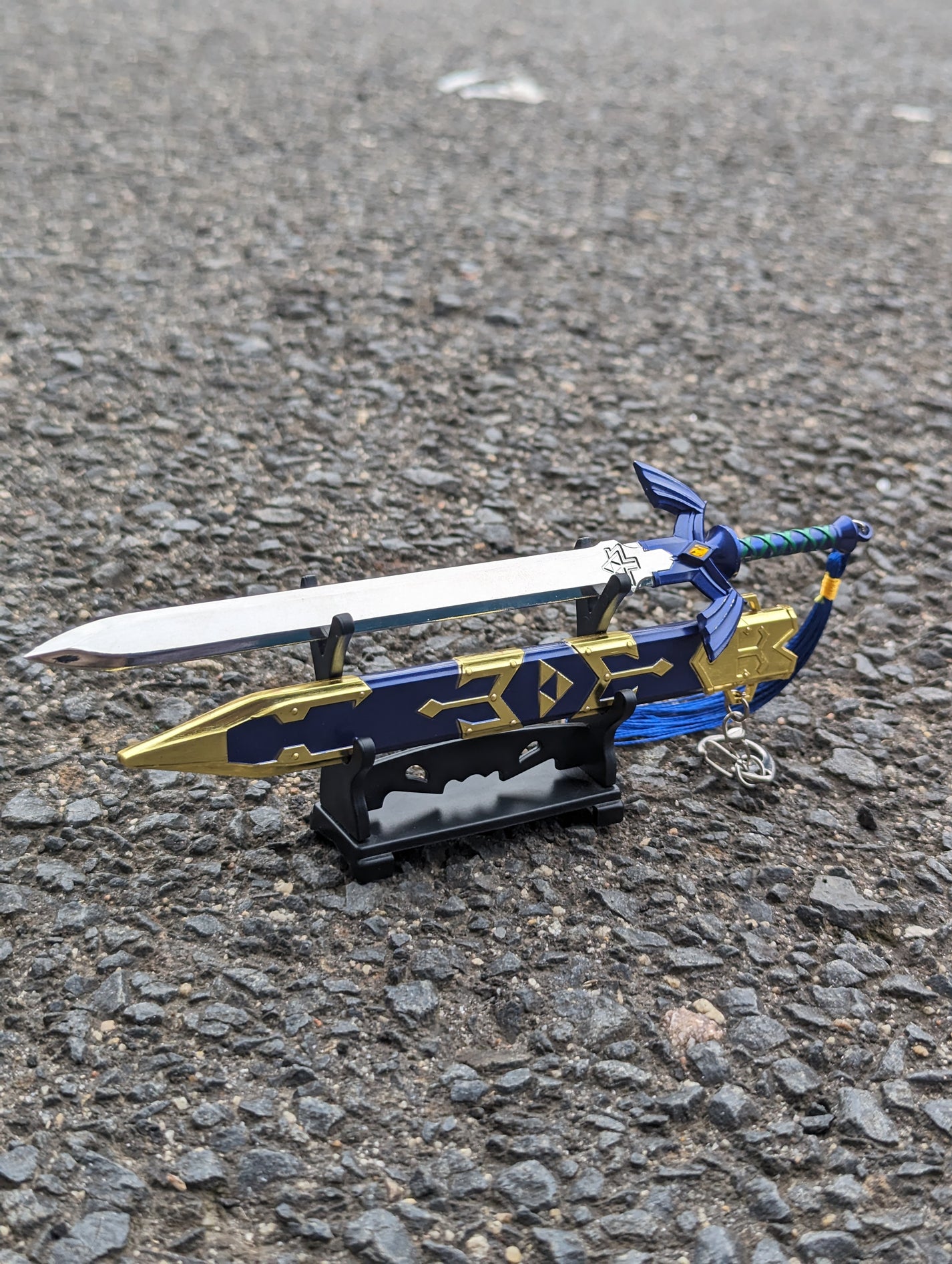 THE LEGEND OF ZELDA – MASTER SWORD KEYCHAIN – FF COLLECTIBLES