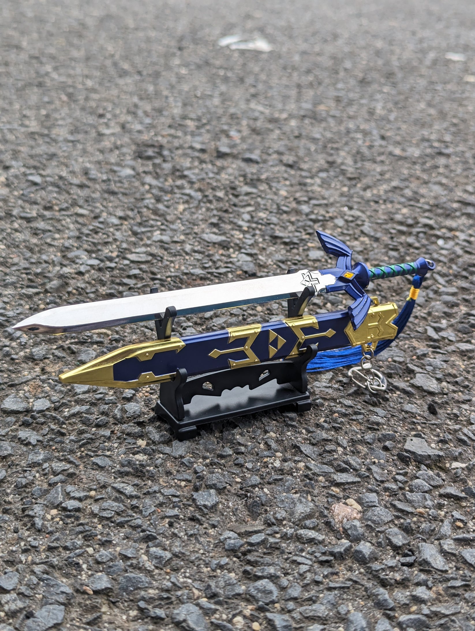 THE LEGEND OF ZELDA – MASTER SWORD KEYCHAIN – FF COLLECTIBLES