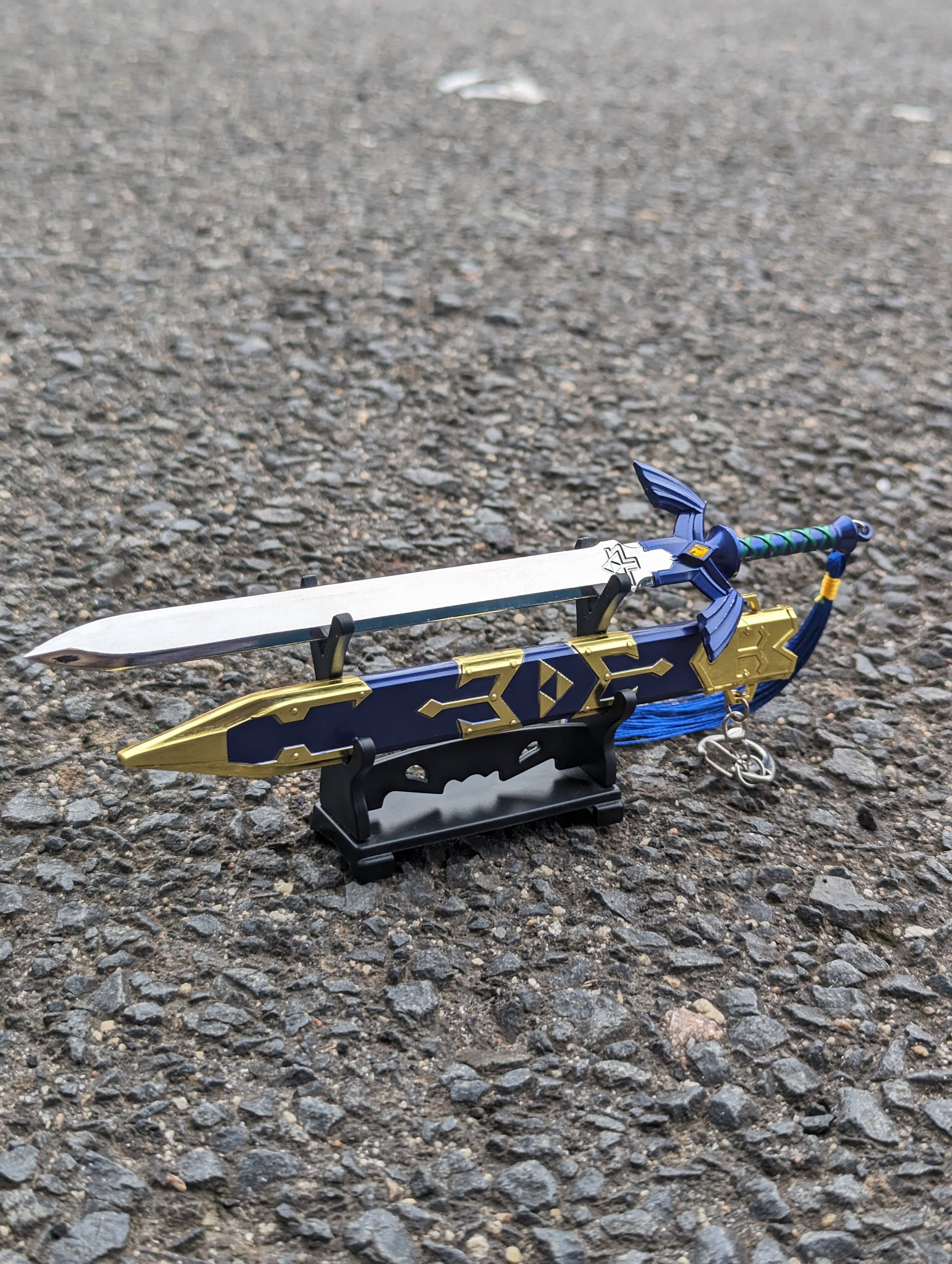 THE LEGEND OF ZELDA – MASTER SWORD KEYCHAIN – FF COLLECTIBLES