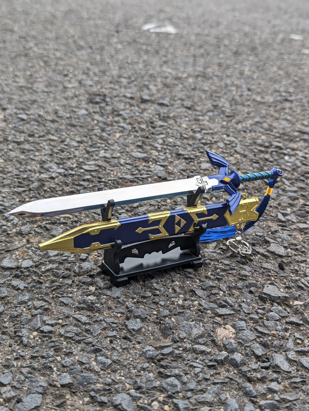 THE LEGEND OF ZELDA – MASTER SWORD KEYCHAIN – FF COLLECTIBLES