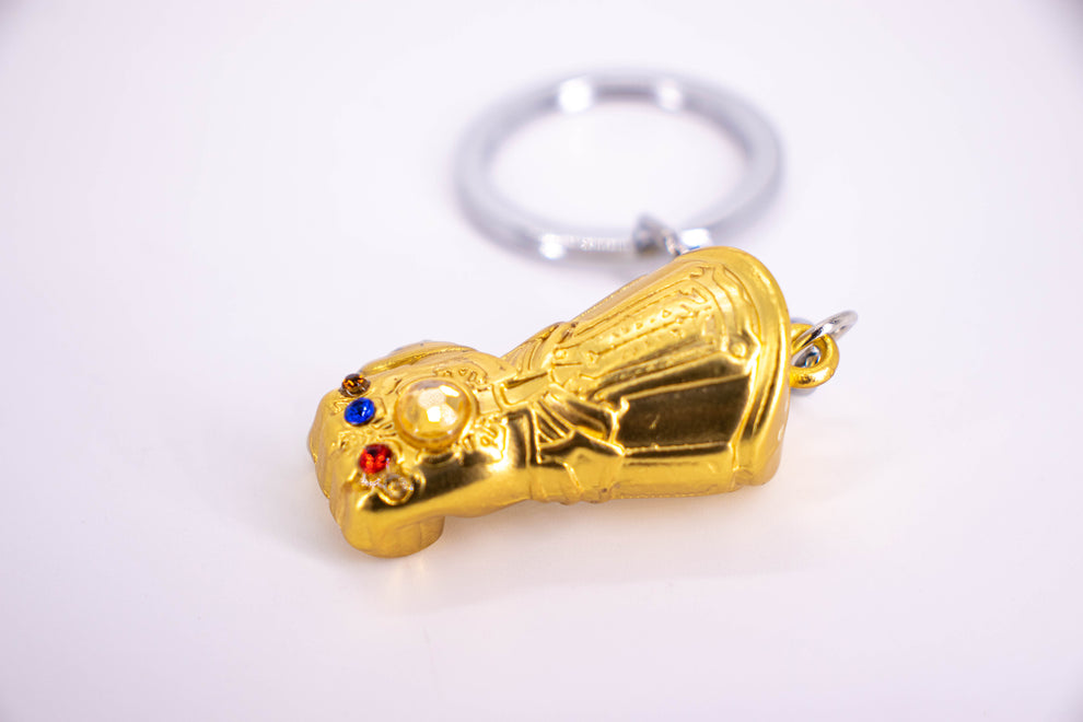 MARVEL’S AVENGERS – INFINITY GAUNTLET KEYCHAIN – FF COLLECTIBLES