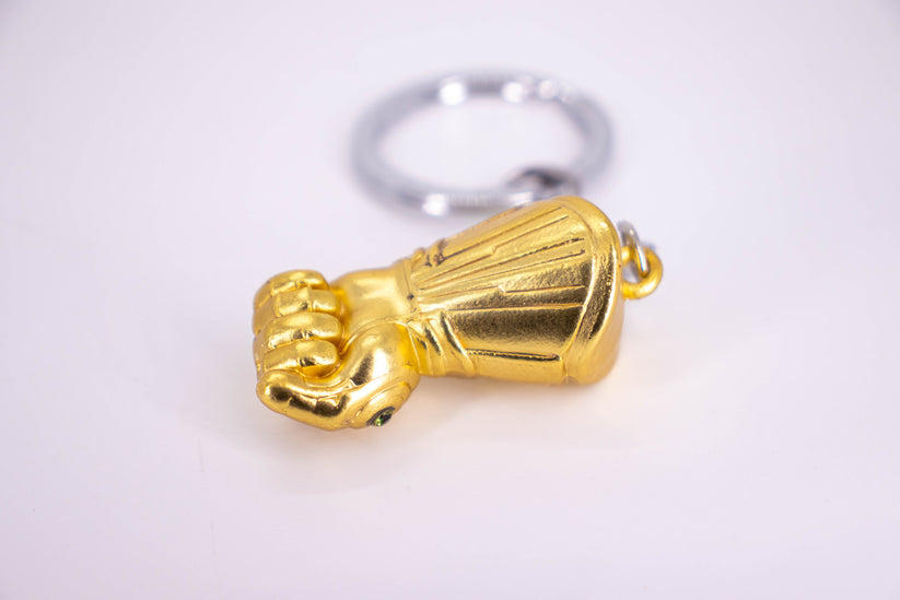 MARVEL’S AVENGERS – INFINITY GAUNTLET KEYCHAIN – FF COLLECTIBLES