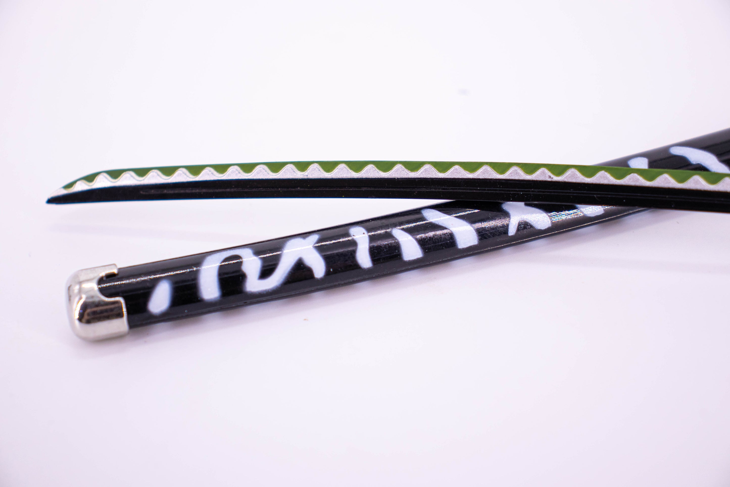 DEMON SLAYER – SANEMI SHINAZUGAWA’S NICHIRIN SWORD KEYCHAIN – FF ...