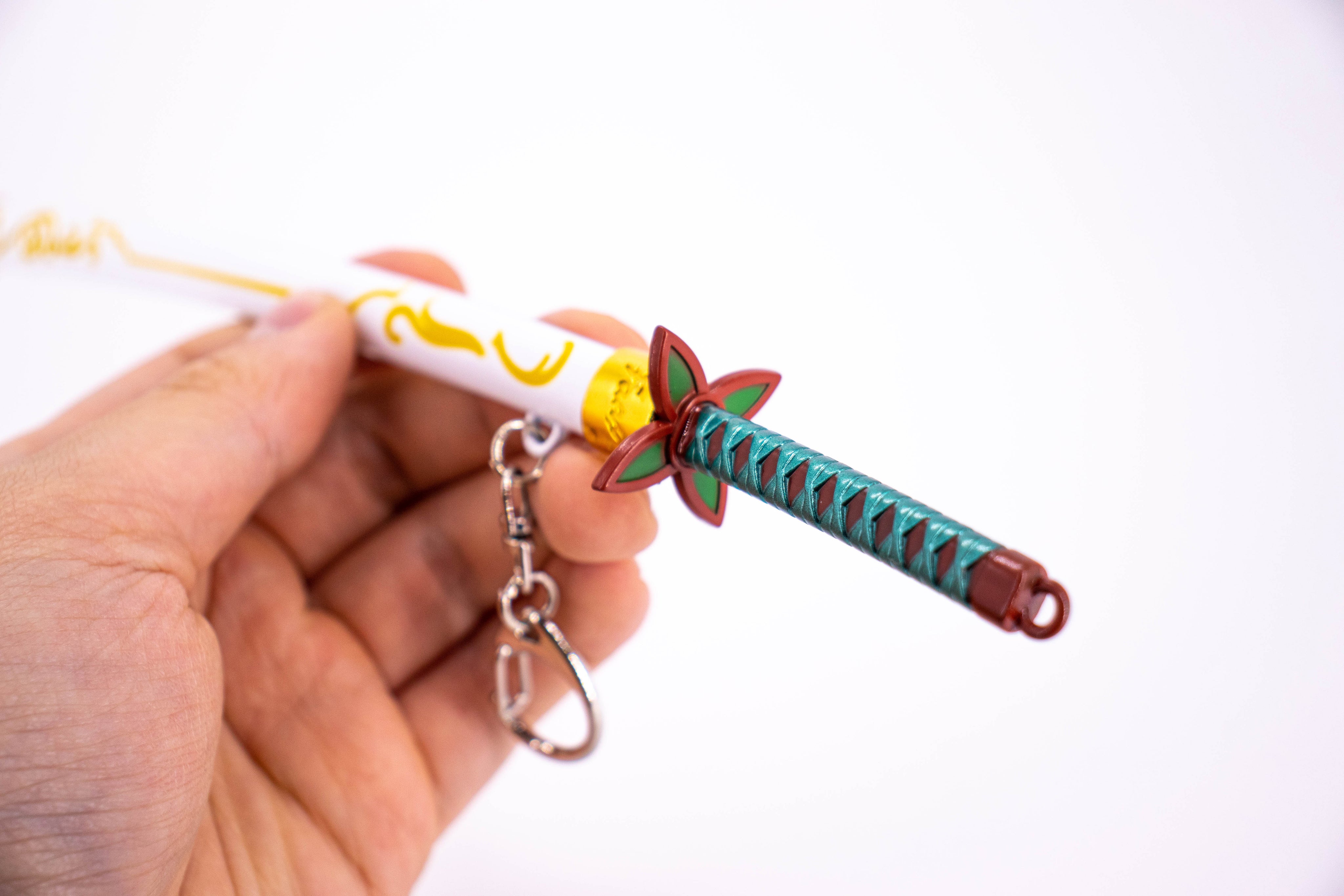 DEMON SLAYER – SHINOBU KOCHO’S NICHIRIN SWORD KEYCHAIN – FF COLLECTIBLES