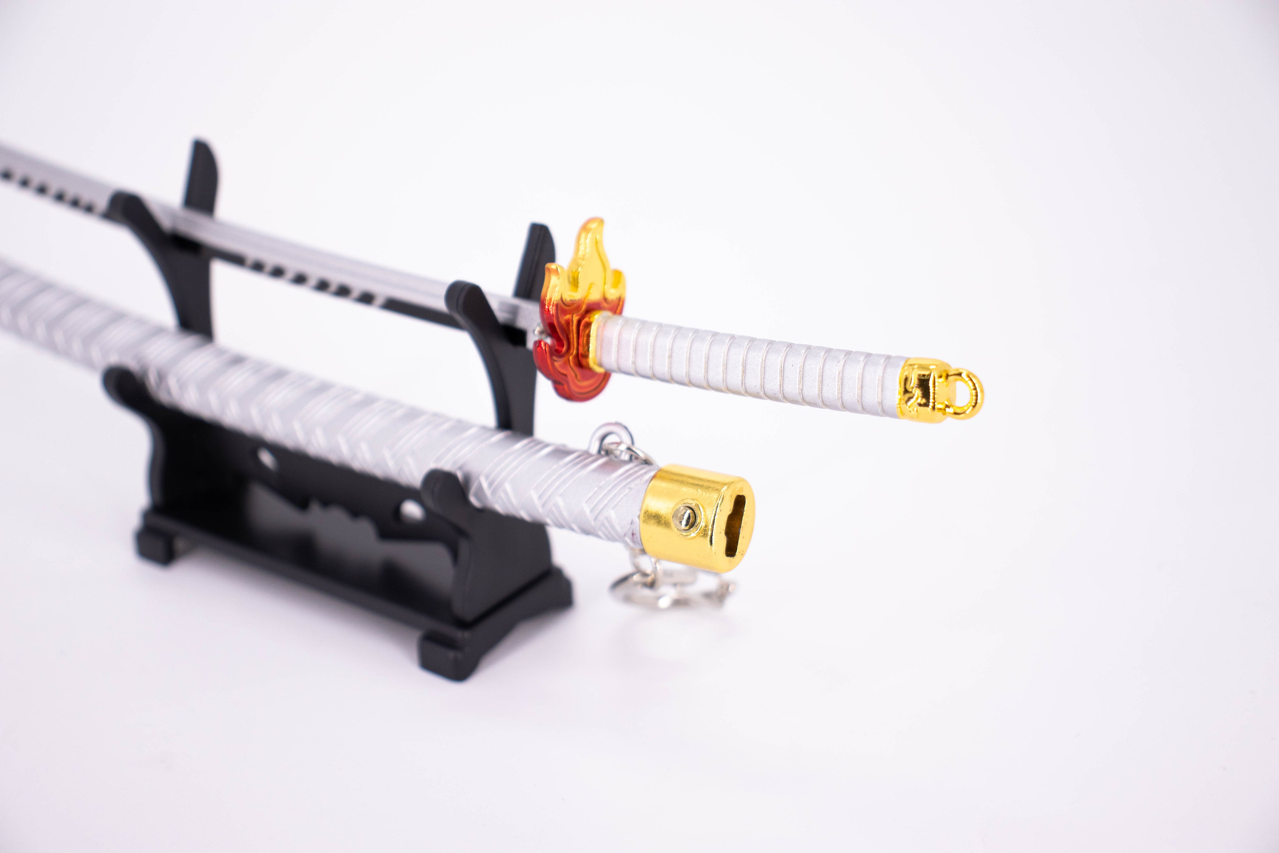 DEMON SLAYER – TANJIRO KAMADO’S FINAL NICHIRIN SWORD KEYCHAIN – FF ...