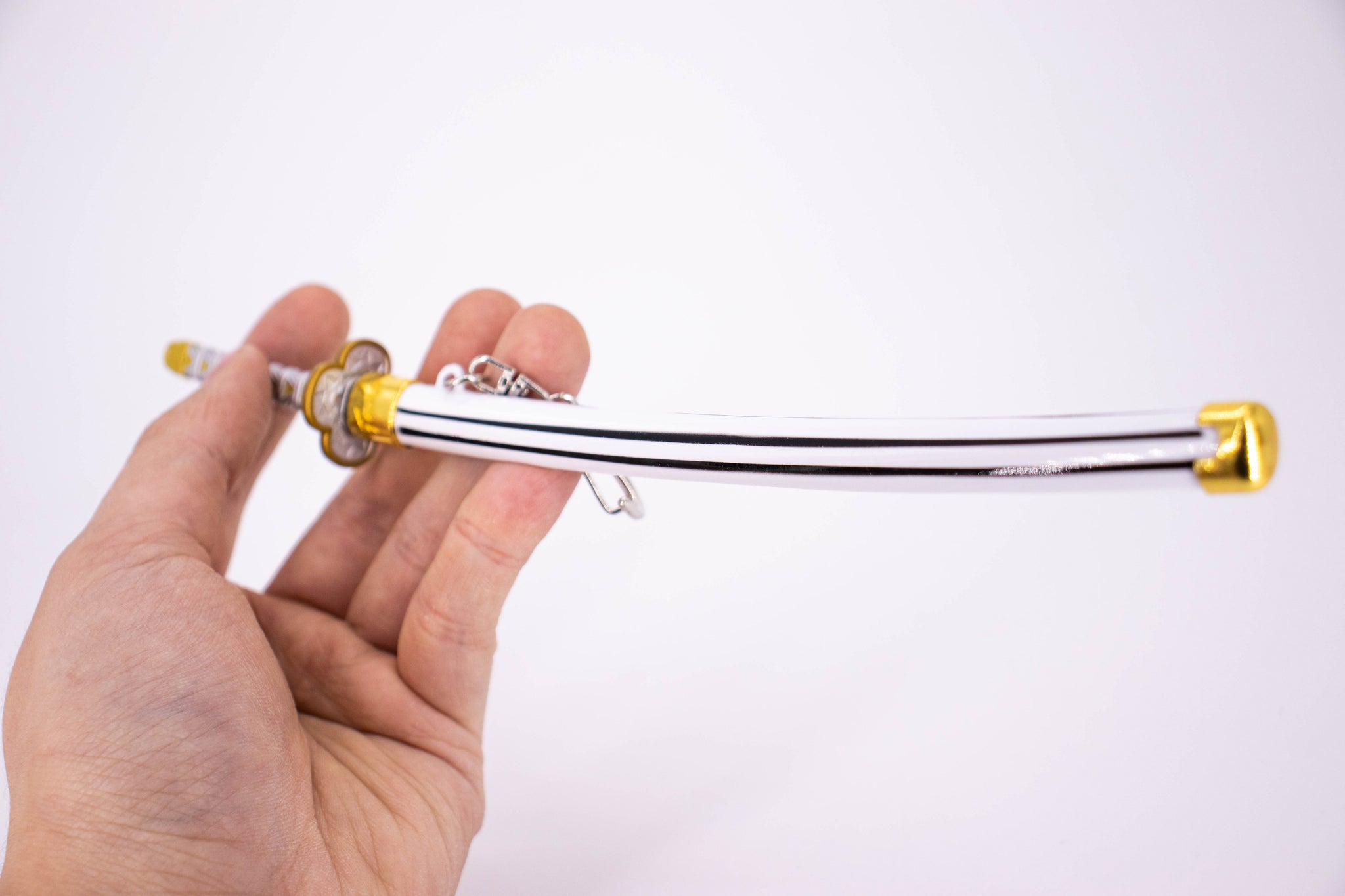 DEMON SLAYER – ZENITSU AGATSUMA’S NICHIRIN SWORD KEYCHAIN – FF COLLECTIBLES